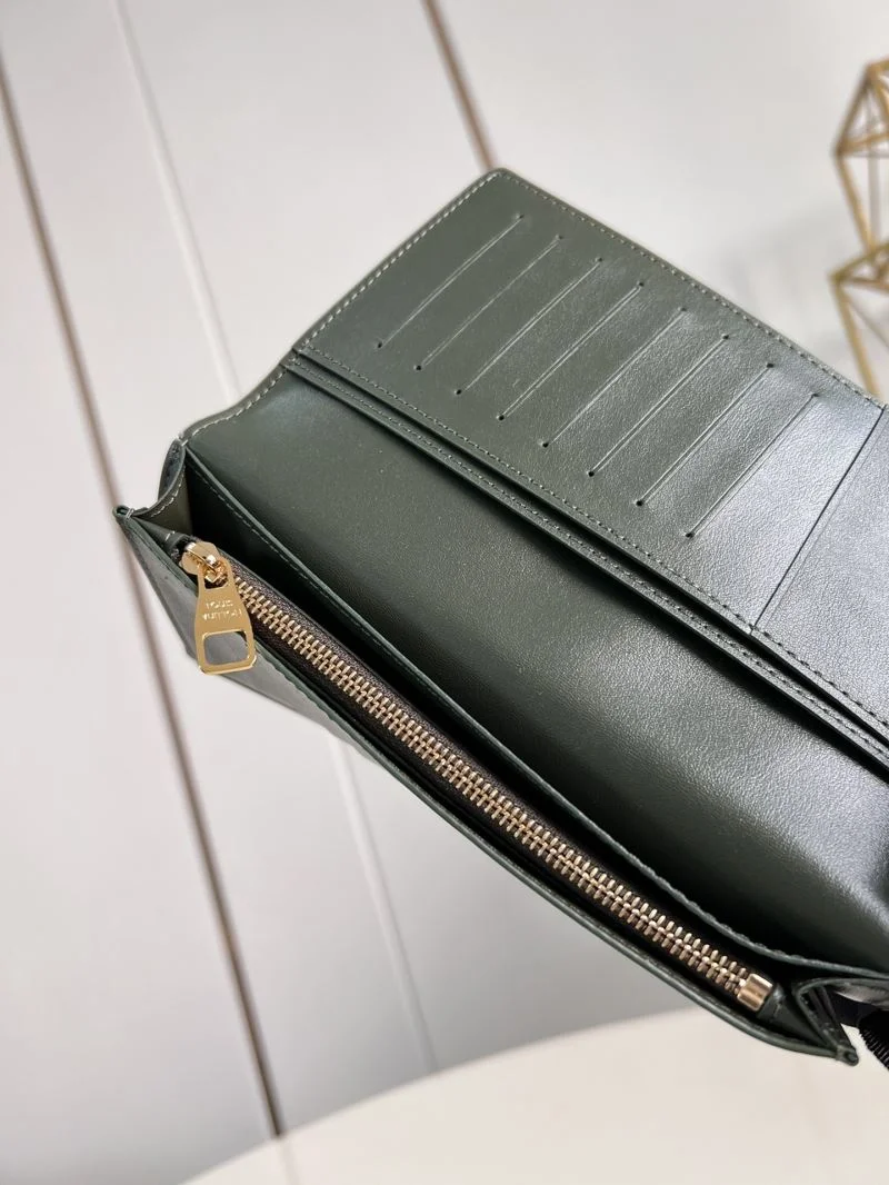 Reasonably priced Louis Vuitton Wallets Purse