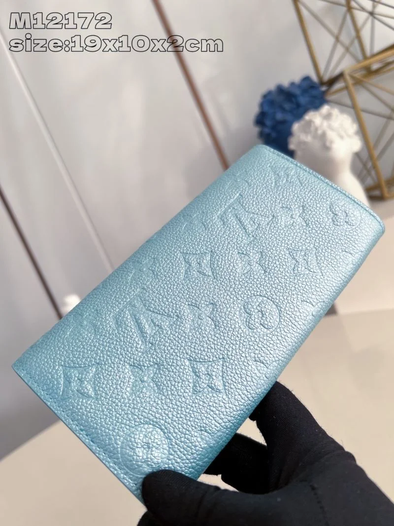 Exact replica Louis Vuitton Wallets Purse