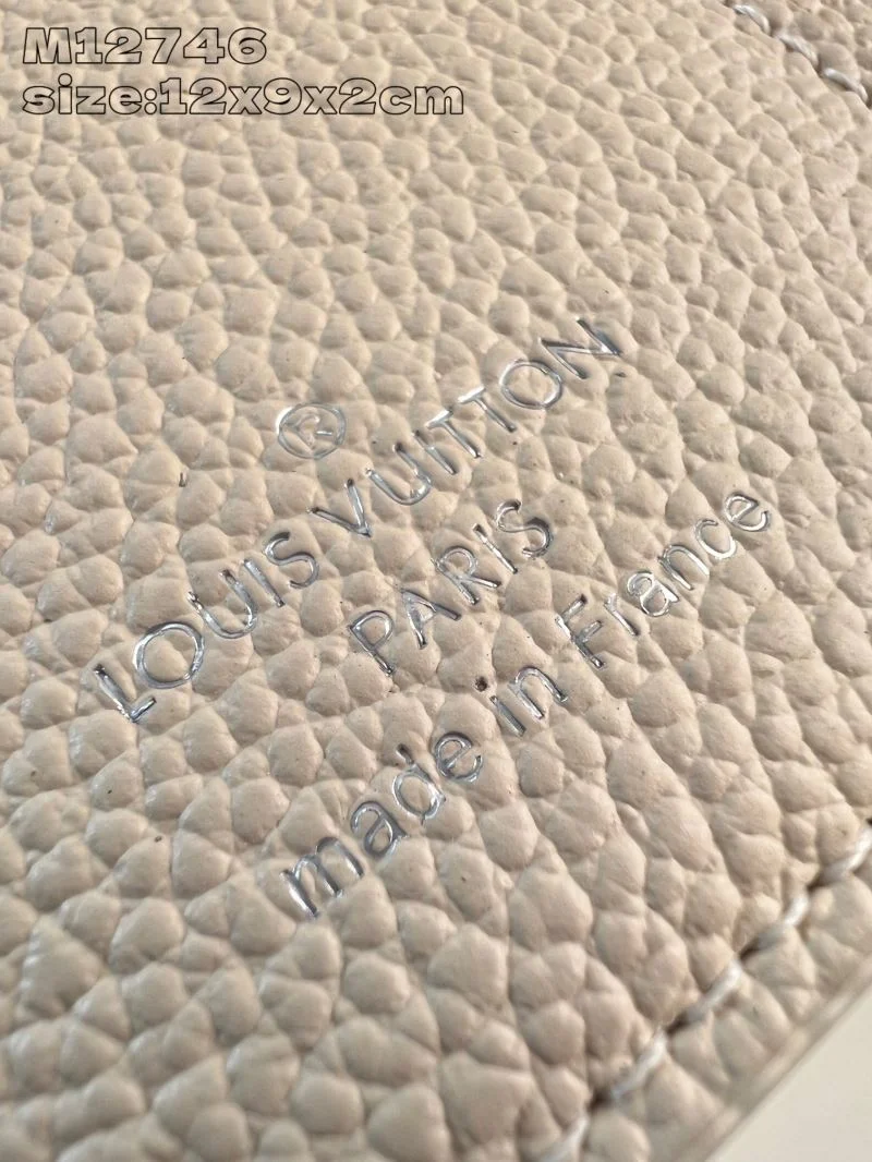Mirror quality Louis Vuitton Wallets Purse