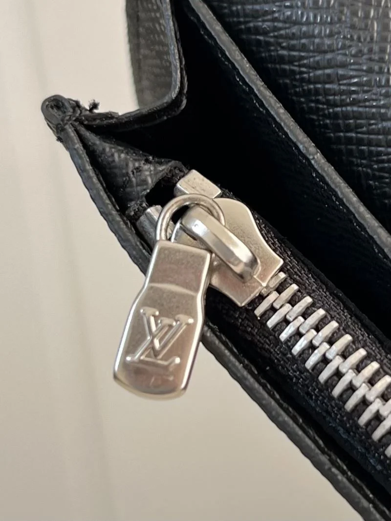 Bargain Louis Vuitton Wallets Purse