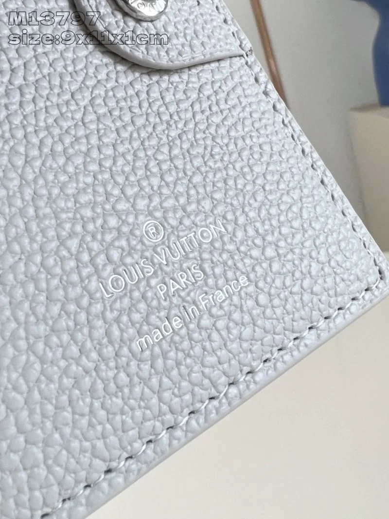 Value-priced Louis Vuitton Wallets Purse