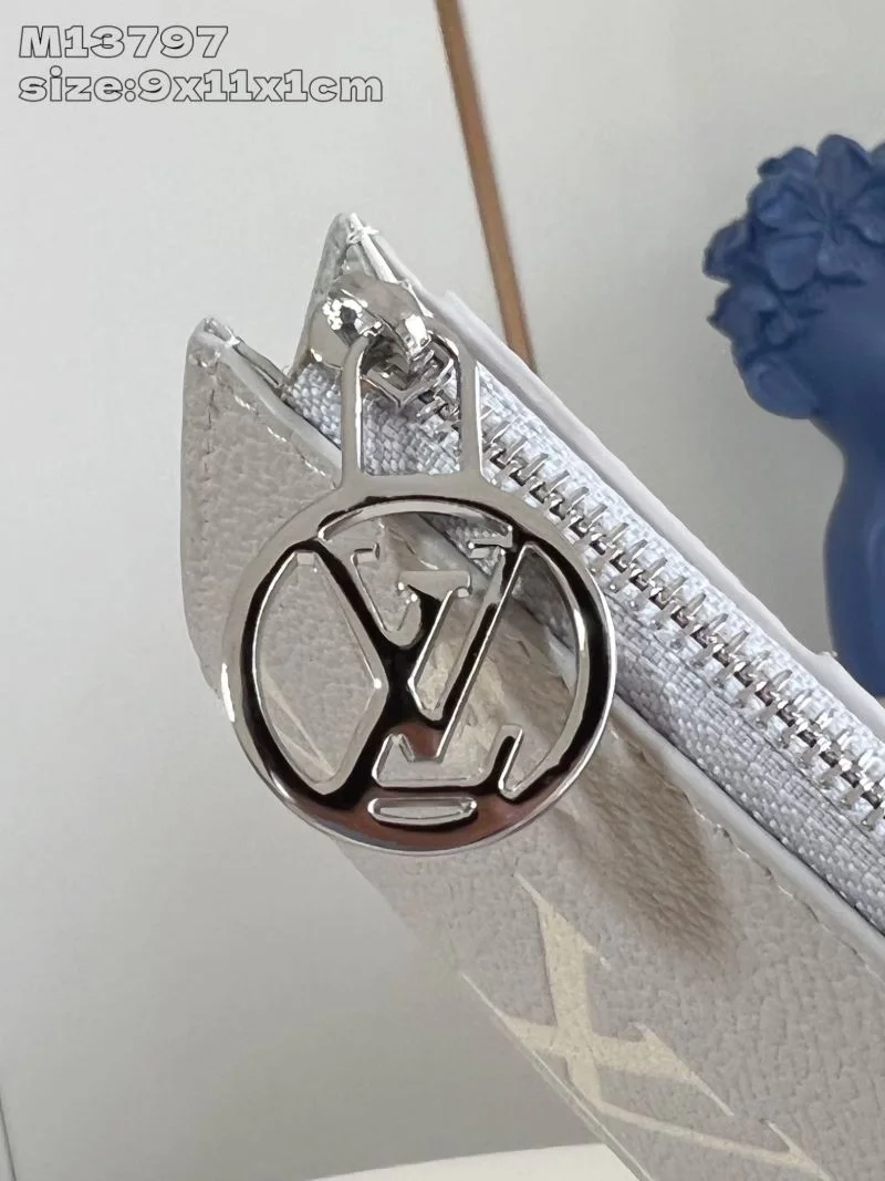 Value-priced Louis Vuitton Wallets Purse