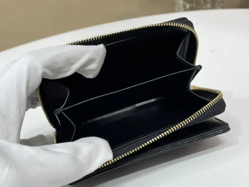 Value-priced Louis Vuitton Wallets Purse