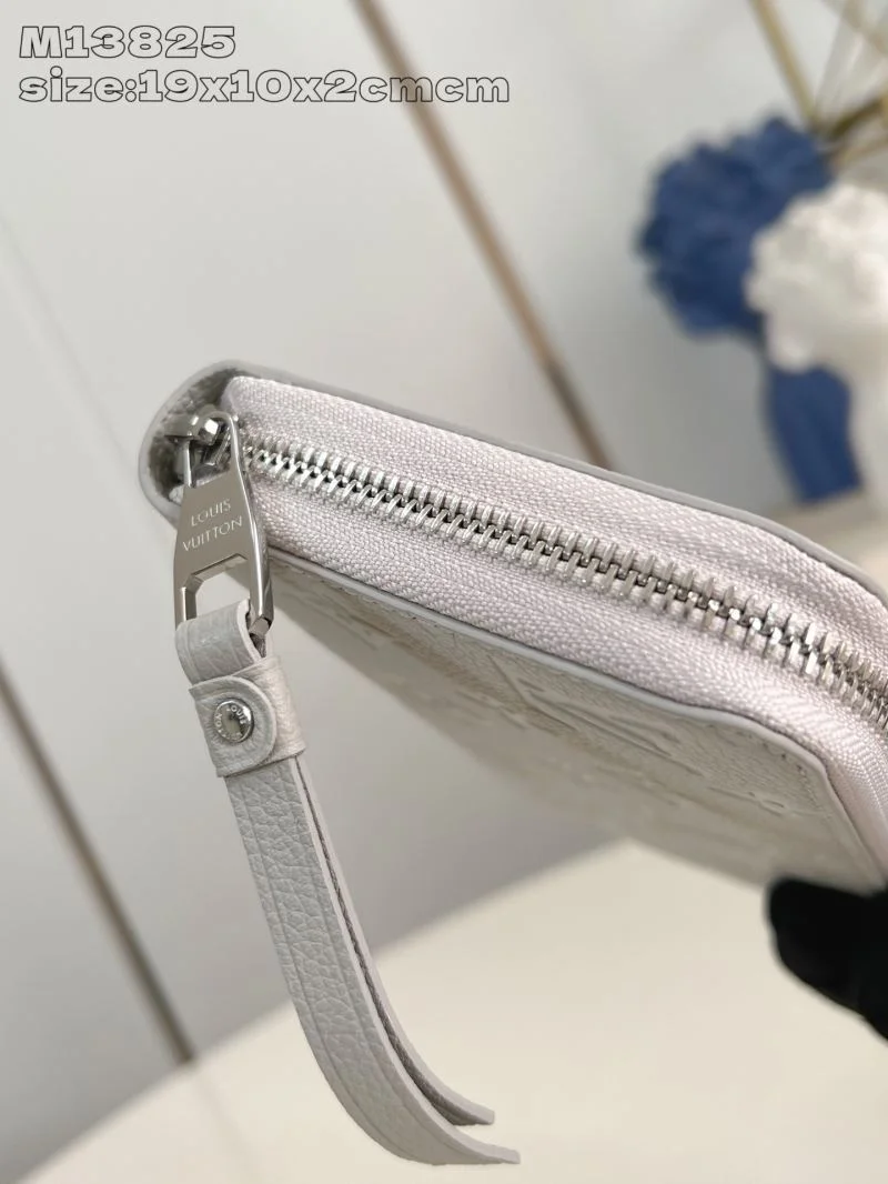 Value-priced Louis Vuitton Wallets Purse