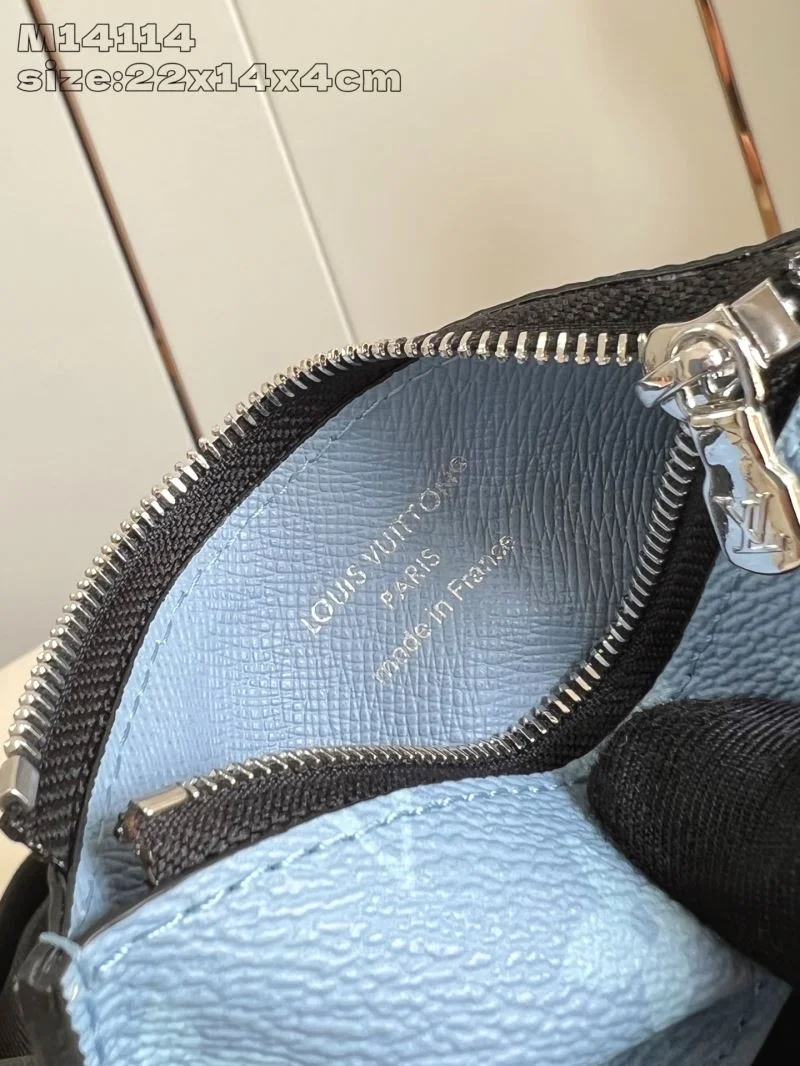 Exact replica Louis Vuitton Wallets Purse