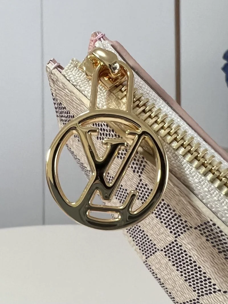 Reasonably priced Louis Vuitton Wallets Purse