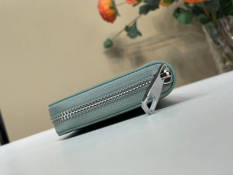 High accuracy Louis Vuitton Wallets Purse