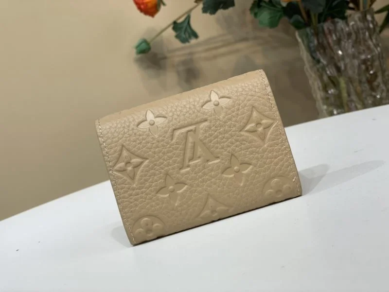 Exact replica Louis Vuitton Wallets Purse