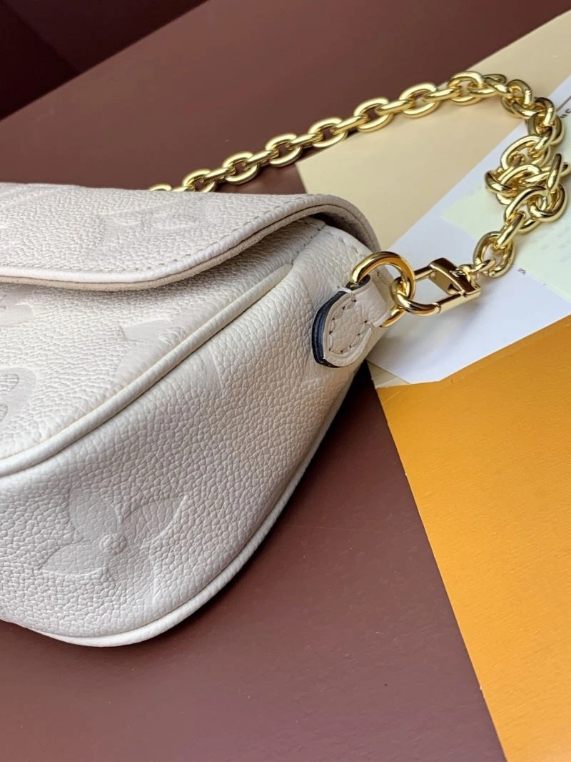 Indistinguishable Louis Vuitton Wallets Purse