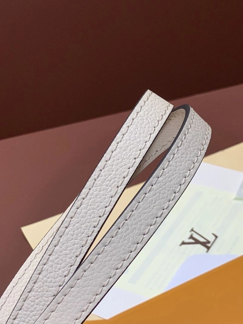 Indistinguishable Louis Vuitton Wallets Purse