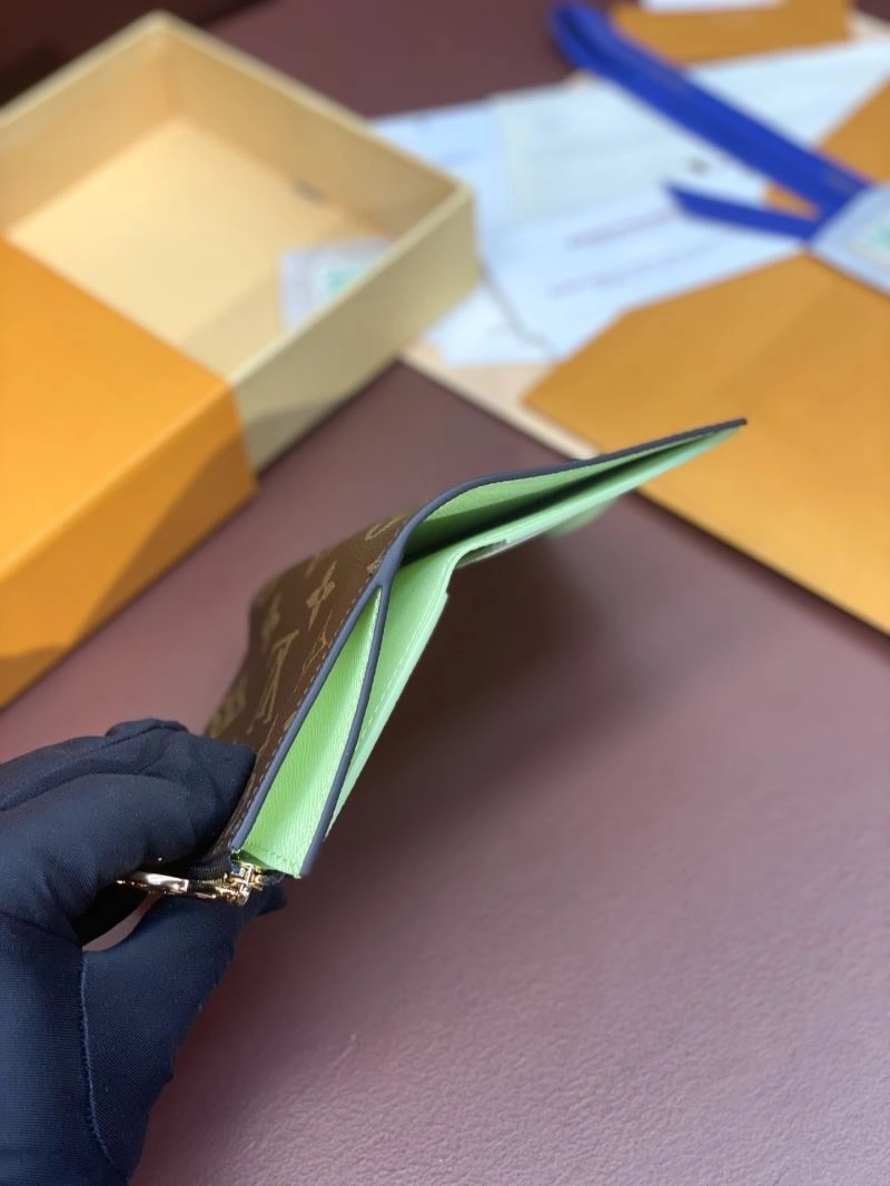 Exact replica Louis Vuitton Wallets Purse