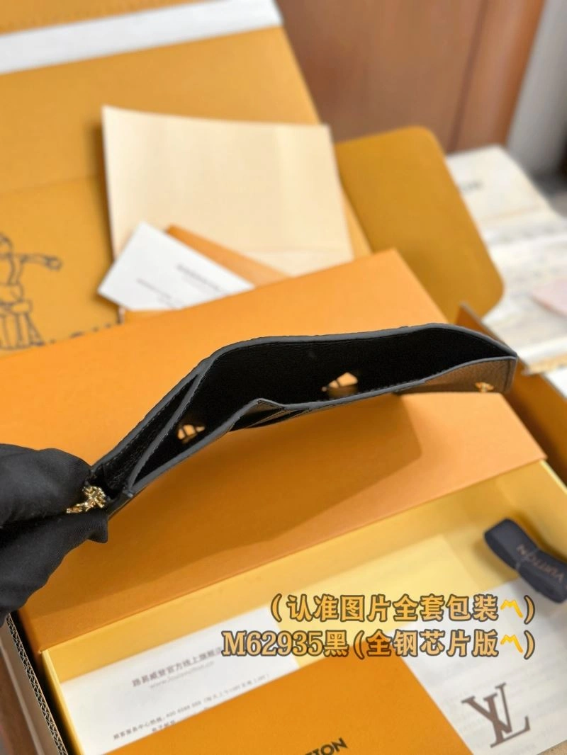Exact replica Louis Vuitton Wallets Purse