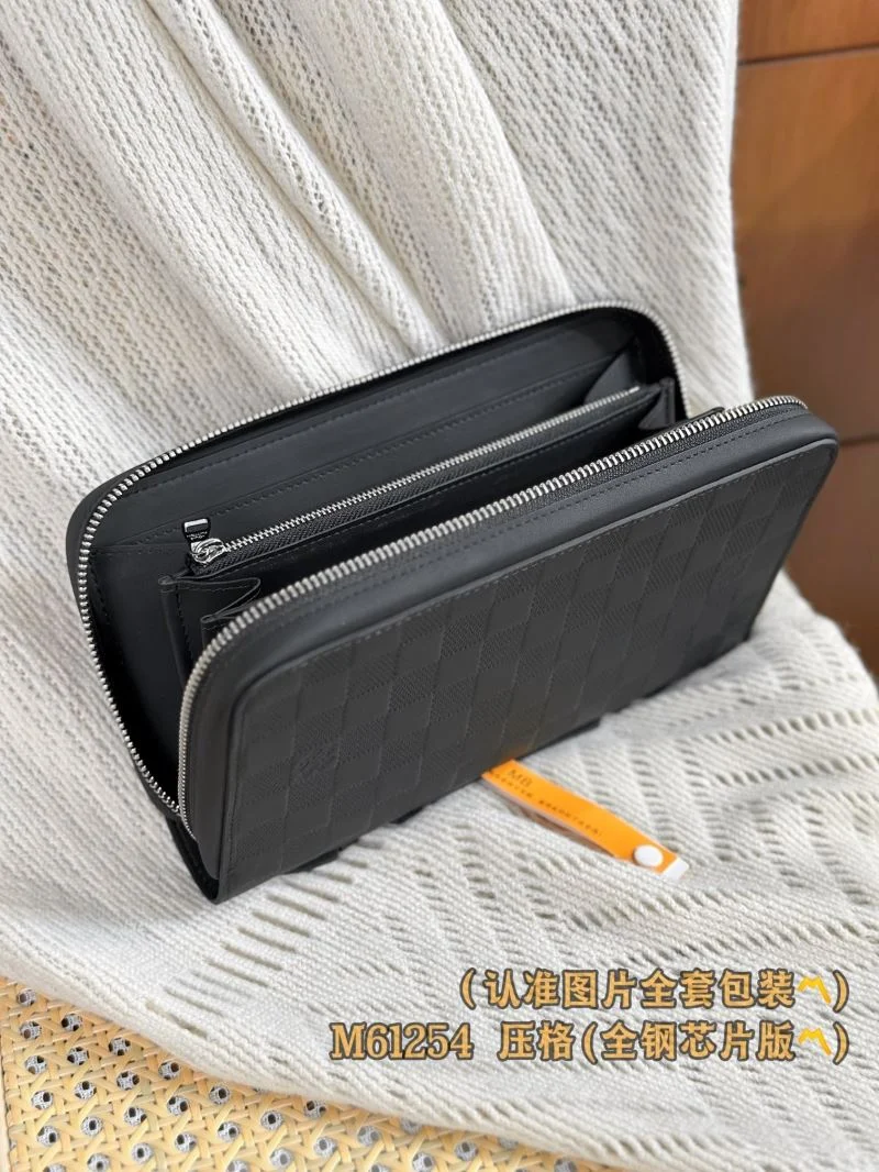 Exact replica Louis Vuitton Wallets Purse