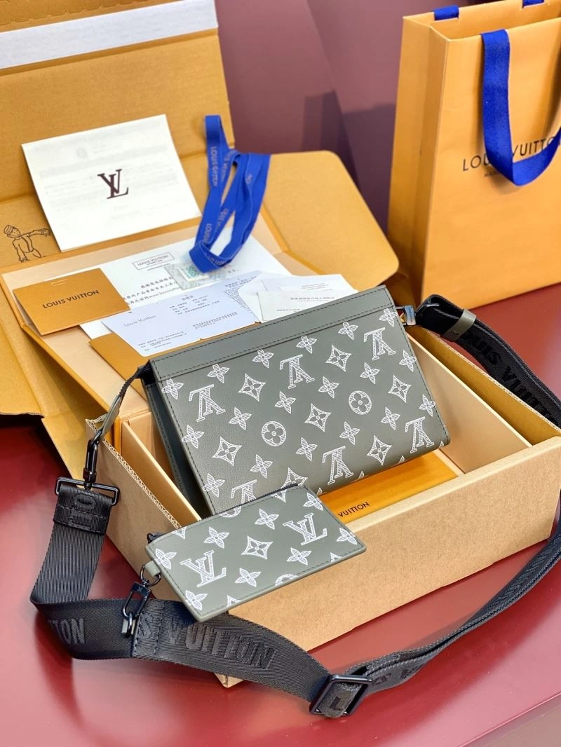 Exact replica Louis Vuitton Wallets Purse