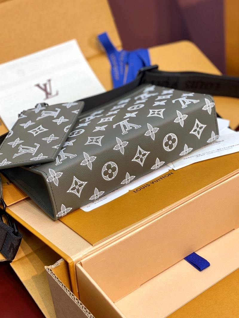 Exact replica Louis Vuitton Wallets Purse