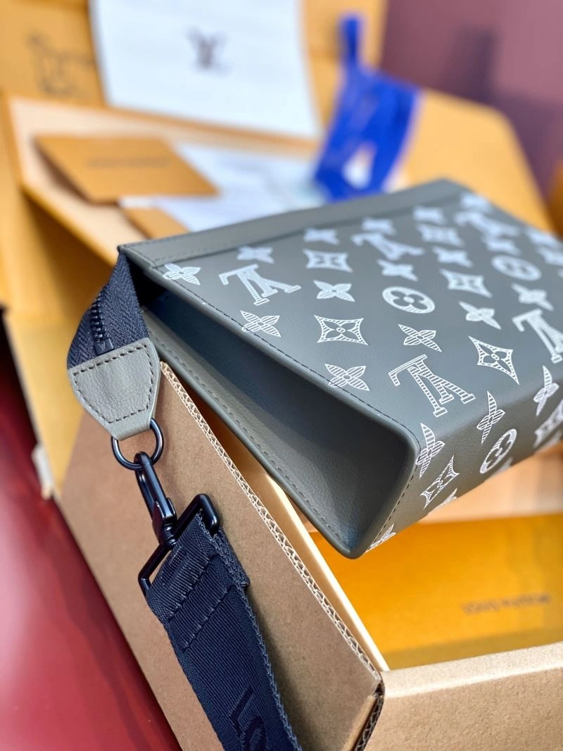 Exact replica Louis Vuitton Wallets Purse
