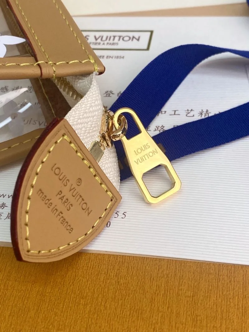 Indistinguishable Louis Vuitton Wallets Purse