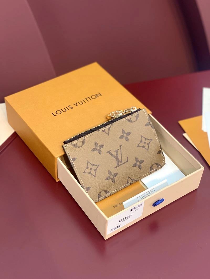 Indistinguishable Louis Vuitton Wallets Purse