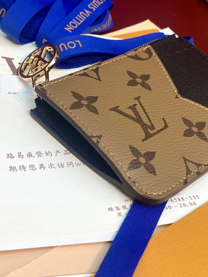Indistinguishable Louis Vuitton Wallets Purse