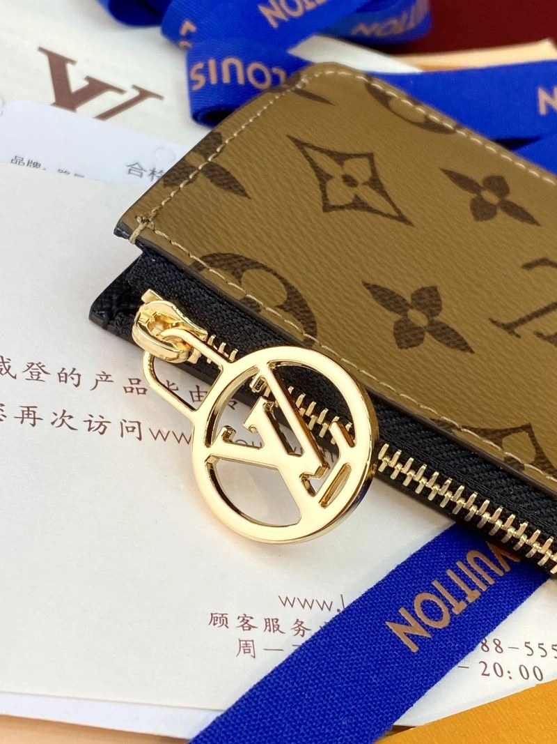 Indistinguishable Louis Vuitton Wallets Purse