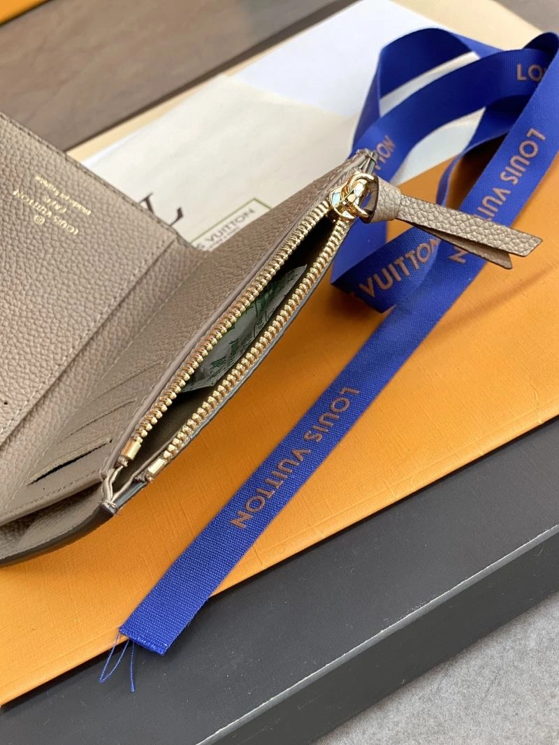 Indistinguishable Louis Vuitton Wallets Purse