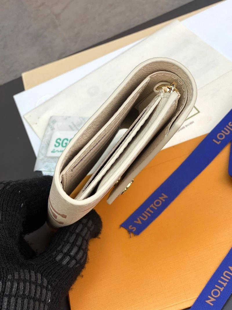 Reasonably priced Louis Vuitton Wallets Purse