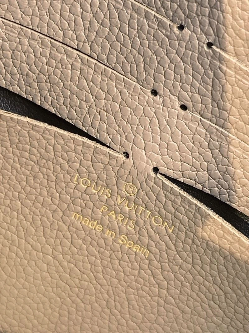 Exact replica Louis Vuitton Wallets Purse