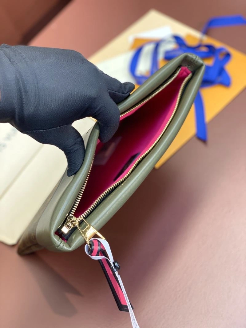 Perfect replica Louis Vuitton Wallets Purse