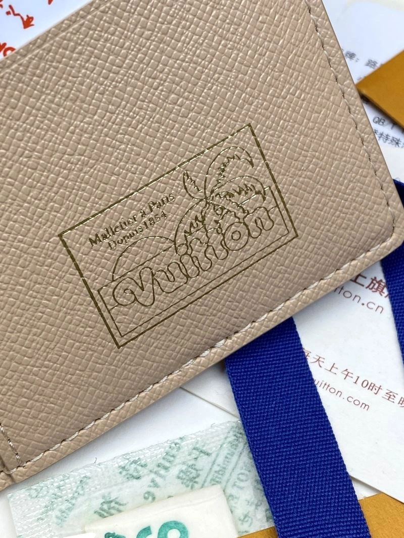 Exact replica Louis Vuitton Wallets Purse