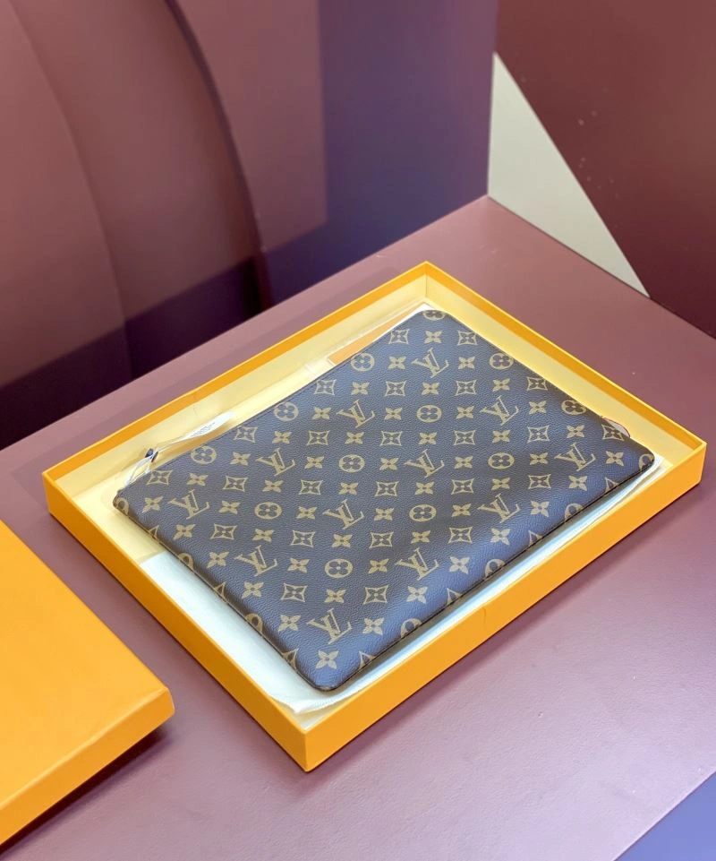 Indistinguishable Louis Vuitton Wallets Purse