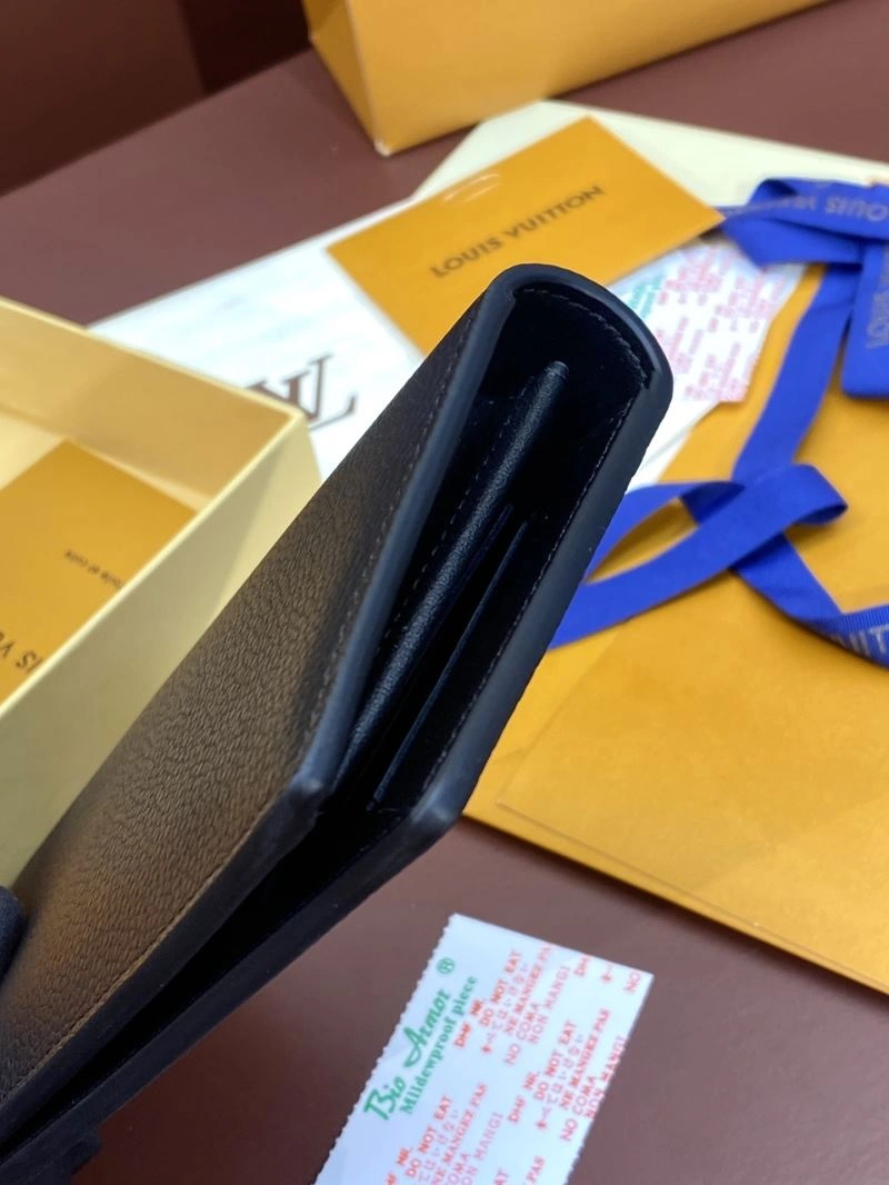 Brand-authenticated Louis Vuitton Wallets Purse