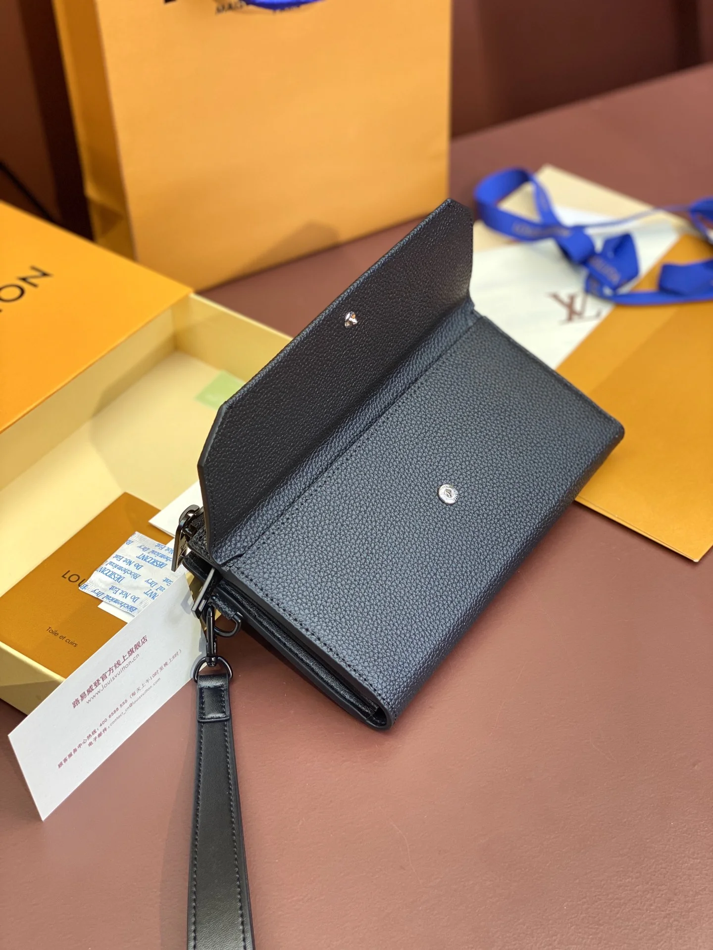 High accuracy Louis Vuitton Wallets Purse