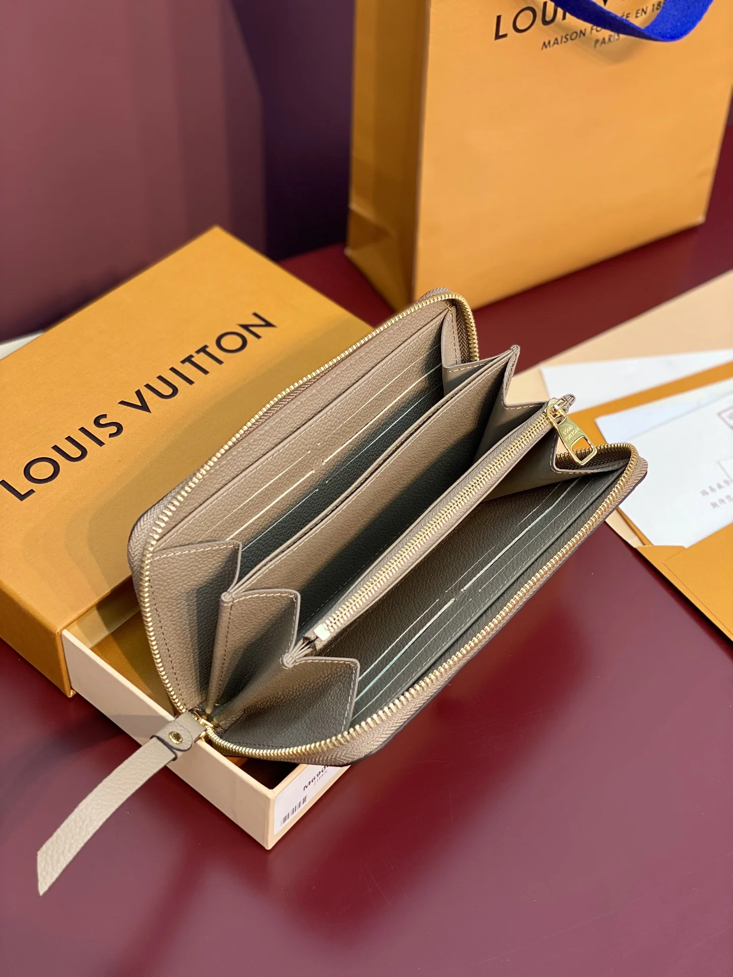 1:1 copy Louis Vuitton Wallets Purse