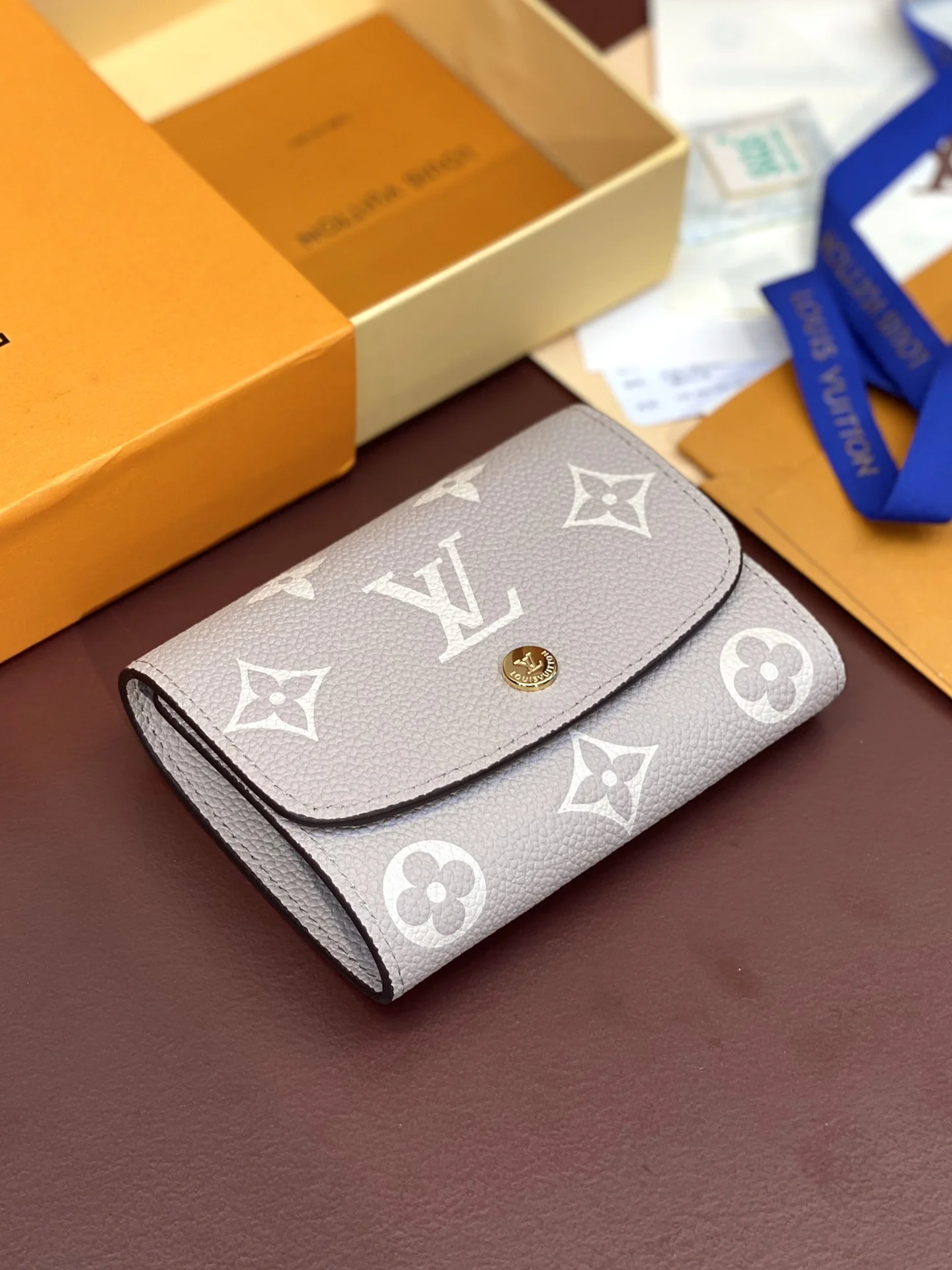 Value-priced Louis Vuitton Wallets Purse
