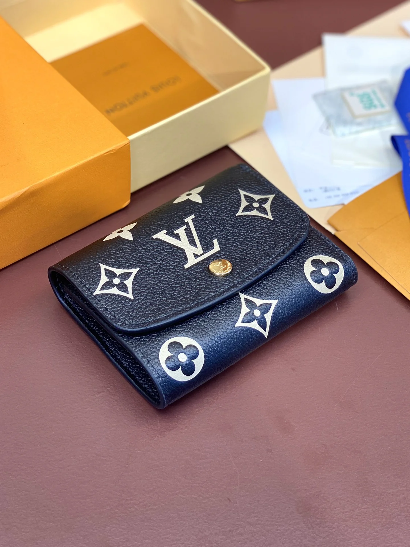 Low-cost Louis Vuitton Wallets Purse