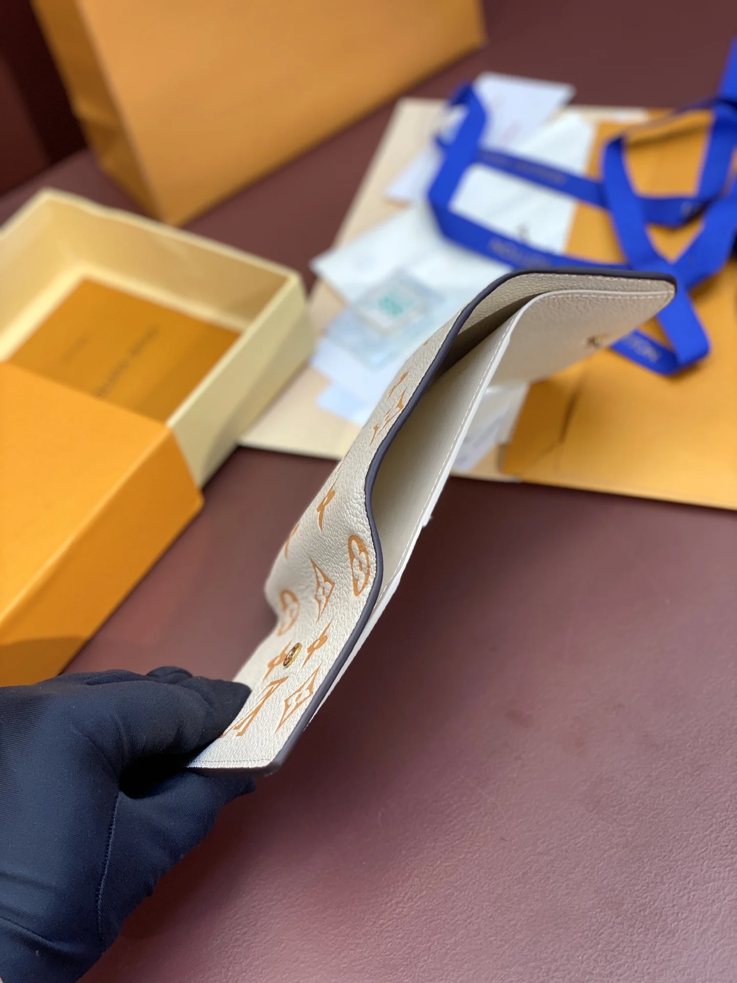 Reasonably priced Louis Vuitton Wallets Purse