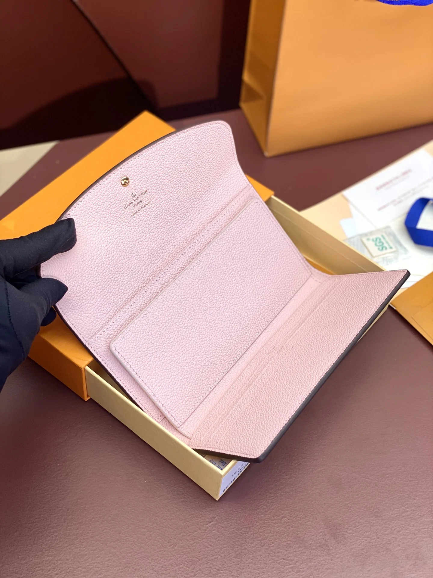 Value-priced Louis Vuitton Wallets Purse