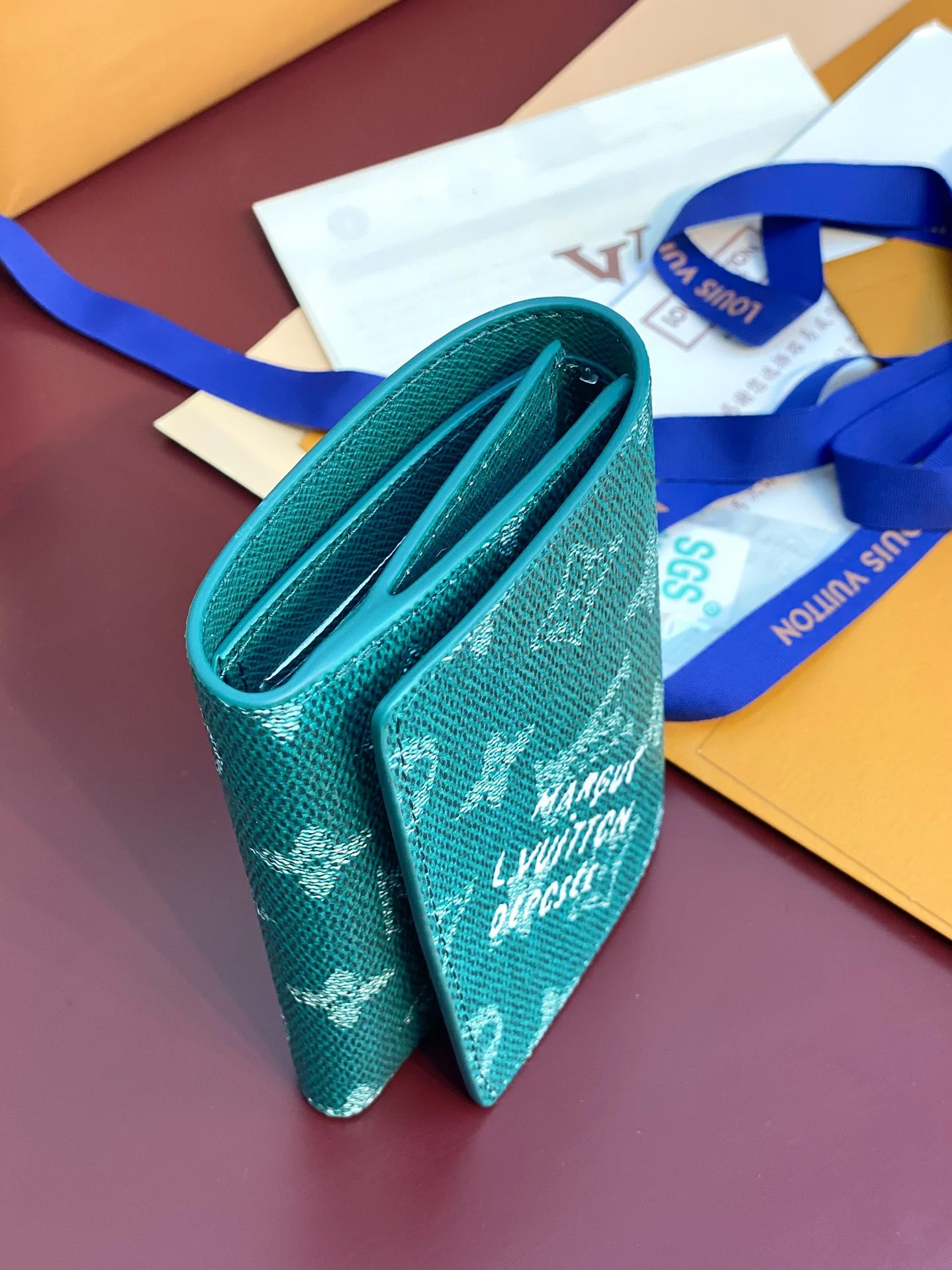 Accurate model Louis Vuitton Wallets Purse