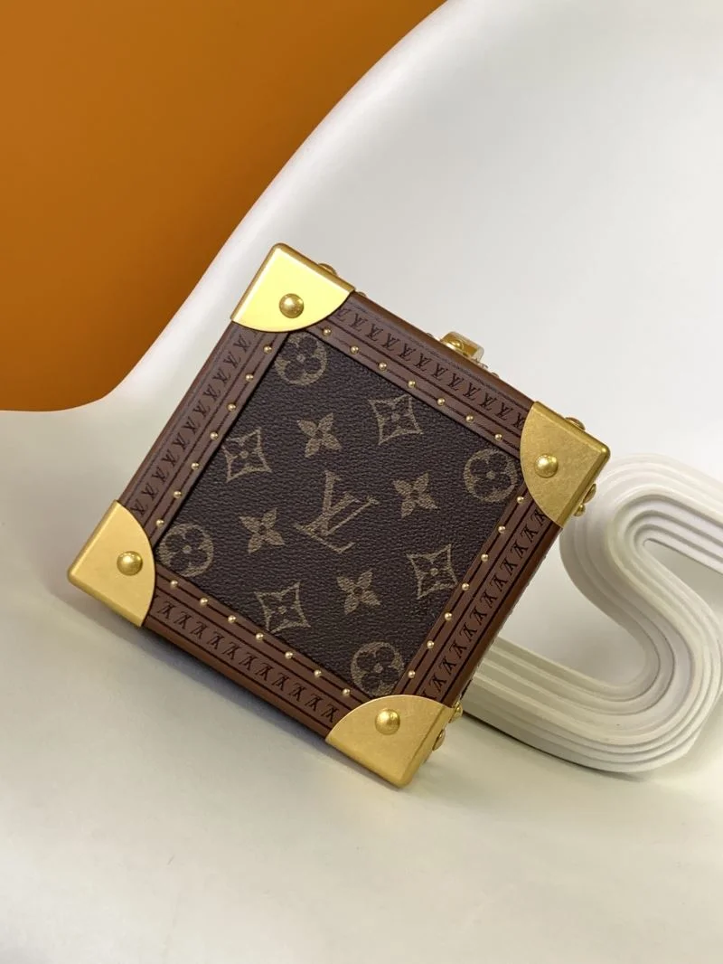 Bargain Louis Vuitton Watch Box