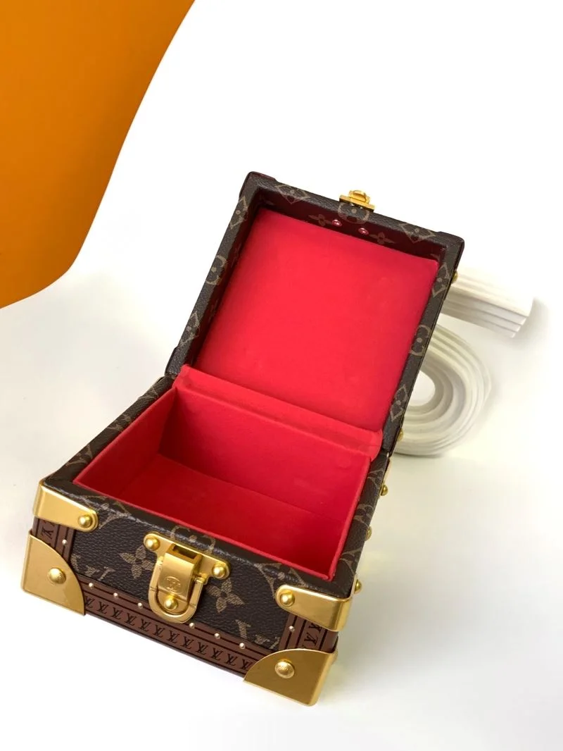 Bargain Louis Vuitton Watch Box