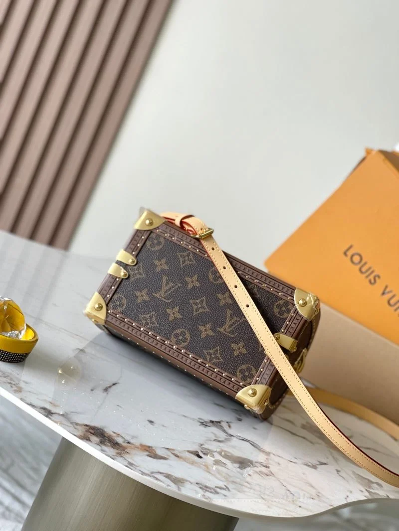 Discounted Louis Vuitton Watch Box