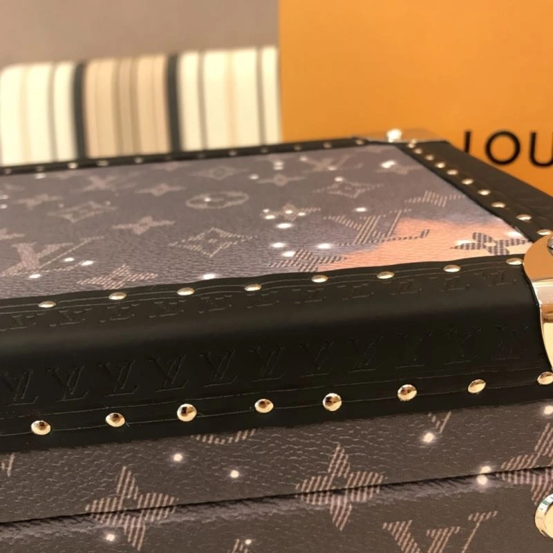Inexpensive Louis Vuitton Watches Boxes