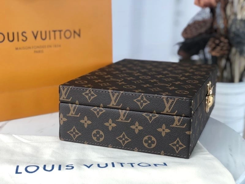 Reasonably priced Louis Vuitton Watches Boxes