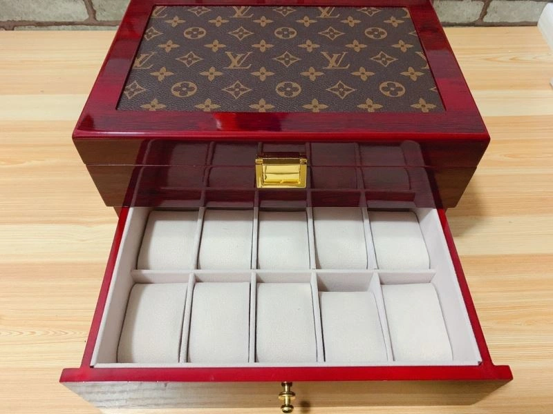 Real Louis Vuitton Watches Boxes