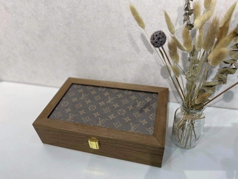 Authentic Louis Vuitton Watches Boxes