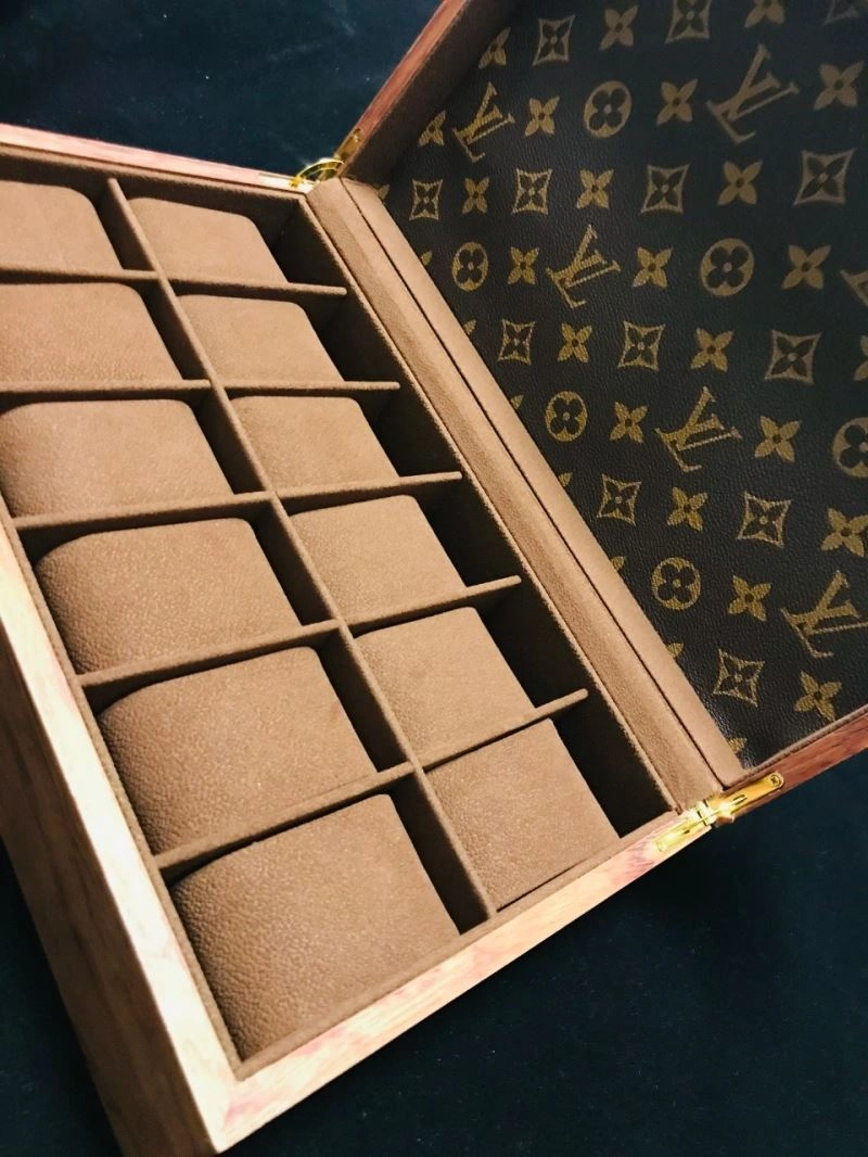 Cut-rate Louis Vuitton Watches Boxes