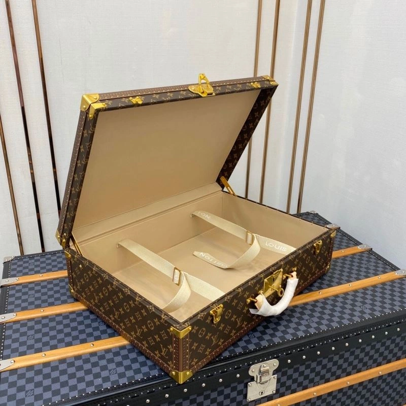 Inexpensive Louis Vuitton Watches Boxes