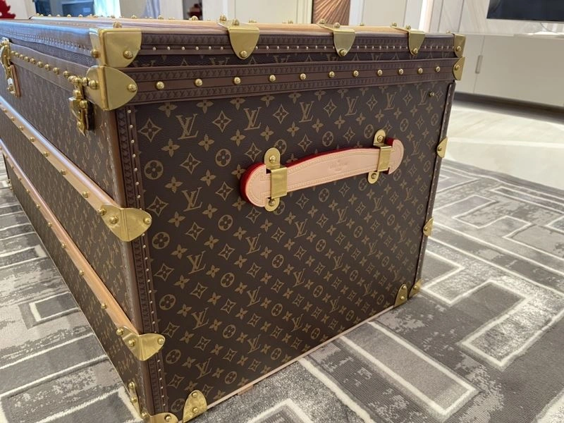 Indistinguishable Louis Vuitton Watches Boxes