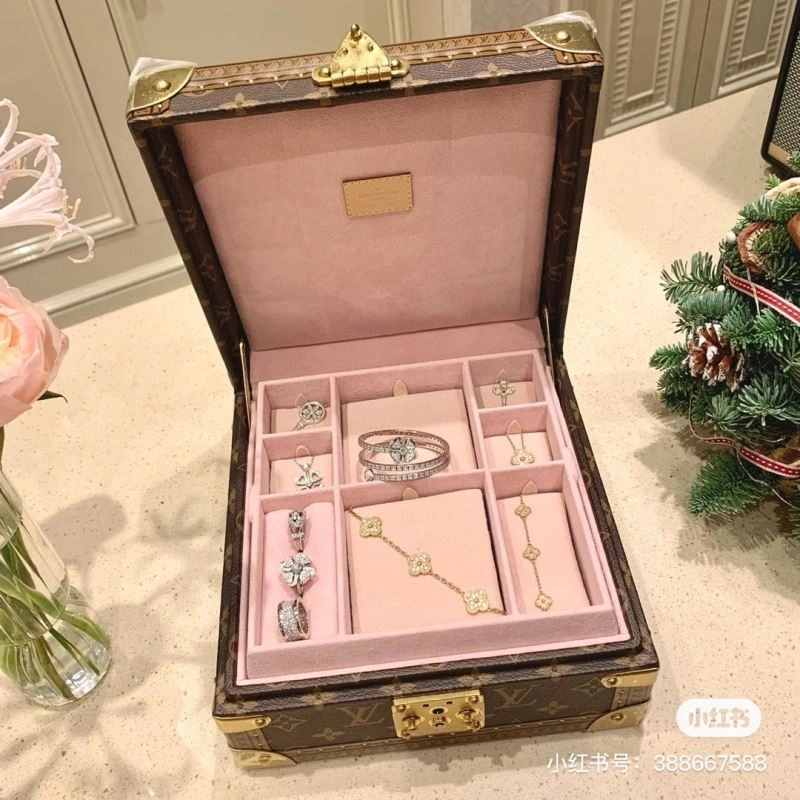 Precise copy Louis Vuitton Watches Boxes