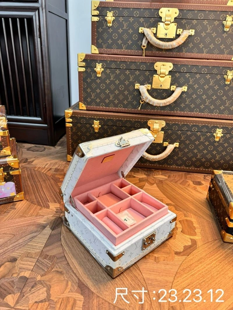 Affordable Louis Vuitton Watches Boxes